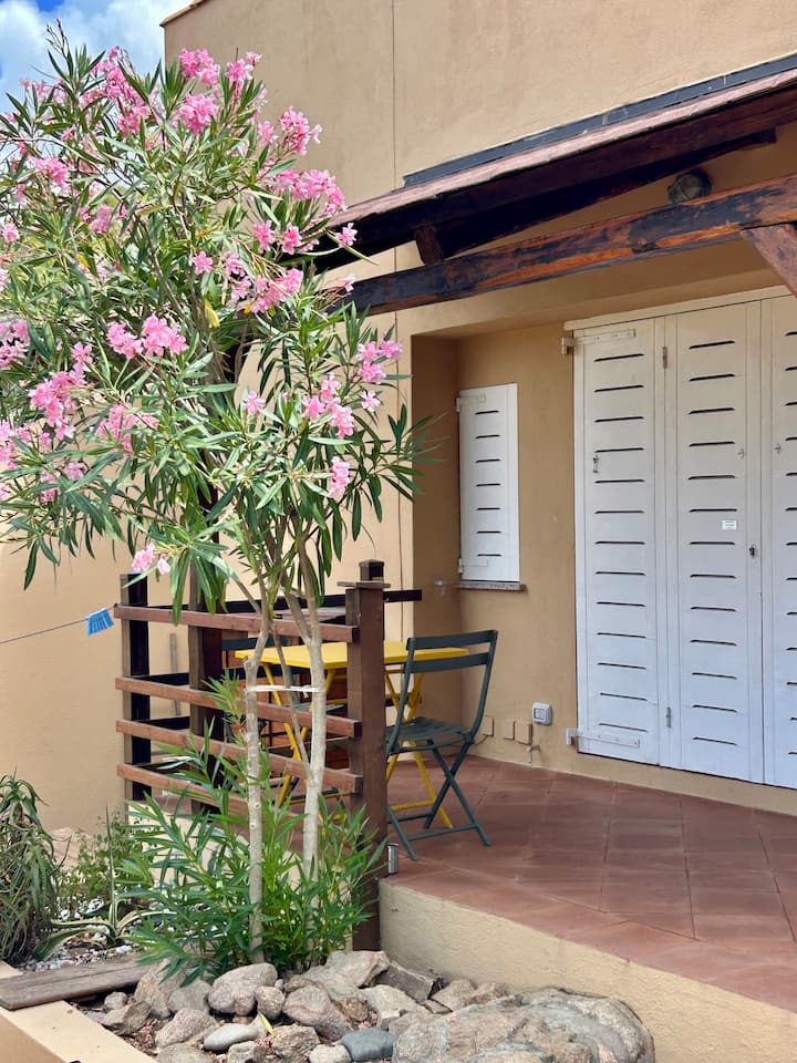 Casa Moi | Newly Renovated 25 | Garden & Aircon - Costa Paradiso