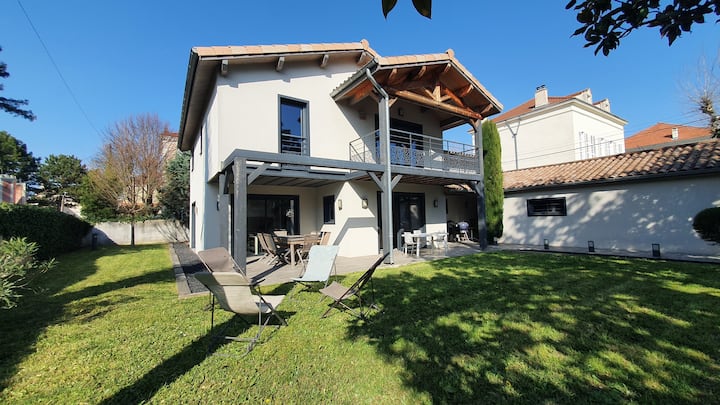 Casa Régal - Verdure, Détente Et Divertissement - Montélimar