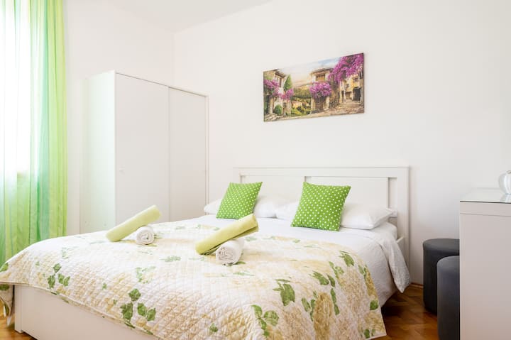 Cosy Central Green Apartment - Split