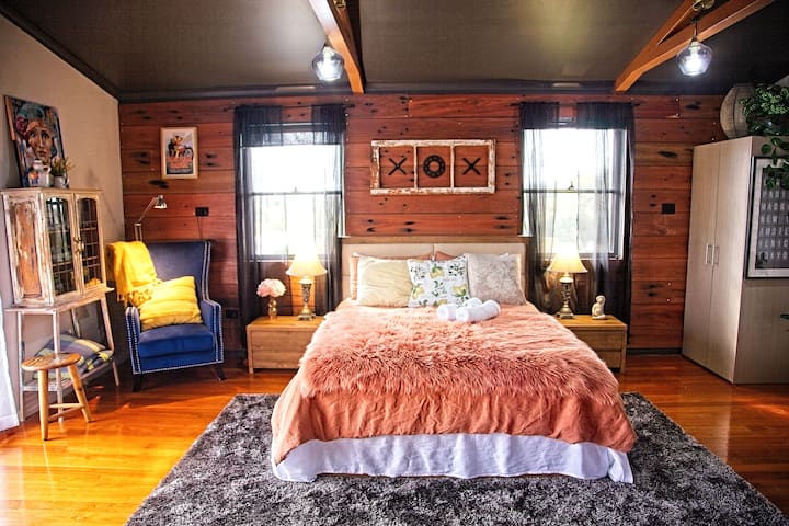 Olive Grove Cottage, Sunshine Coast Hinterland - Mapleton