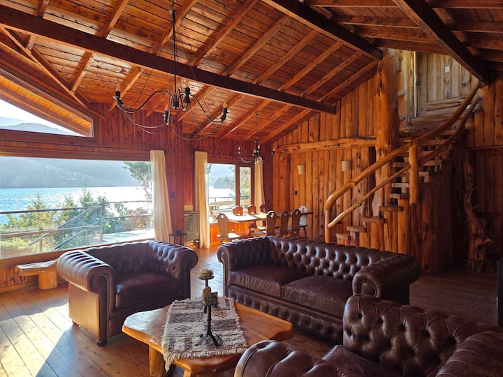 Exclusive Lakefront Cabin - "Ruqui" - San Carlos de Bariloche