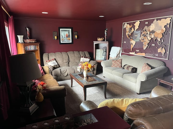 Clean And Comfortable 4 Bedroom Home - Appleton, WI