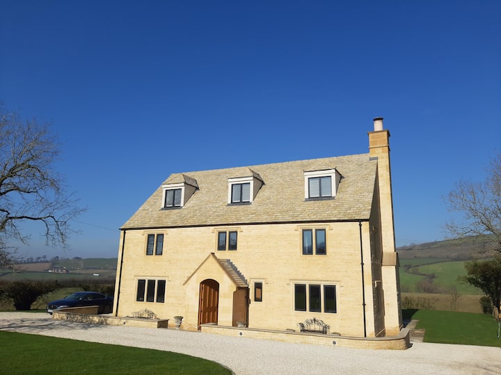 Beautiful Cotswold House - Tewkesbury