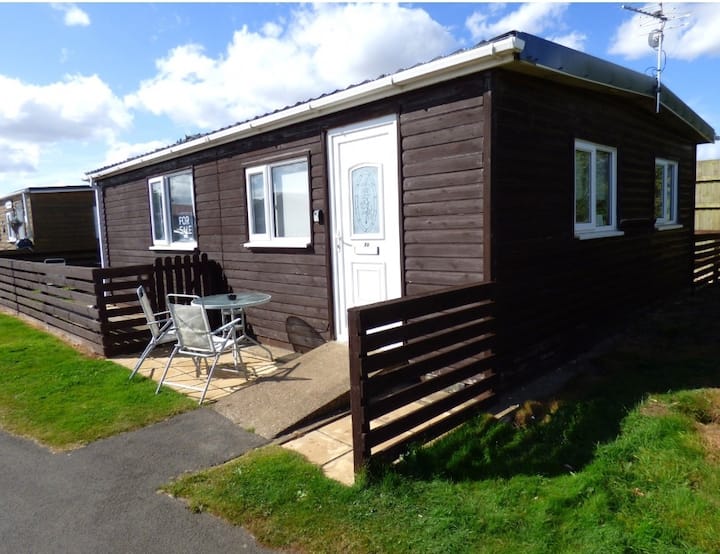 3 Bed Detached Chalet - Bridlington