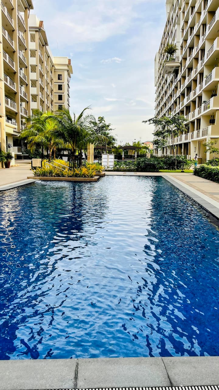Casa Andres-resort Style Condo Nr Airport/fastwifi - Las Piñas