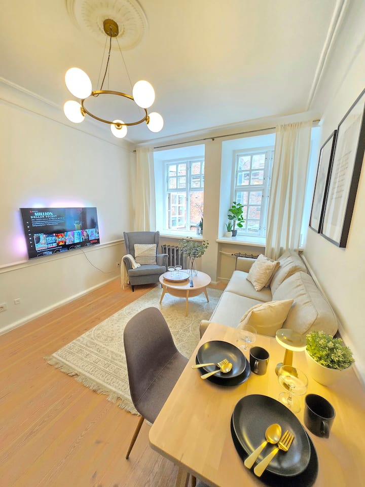 Authentic Old Town 2br |Church View&historic Charm - Riga