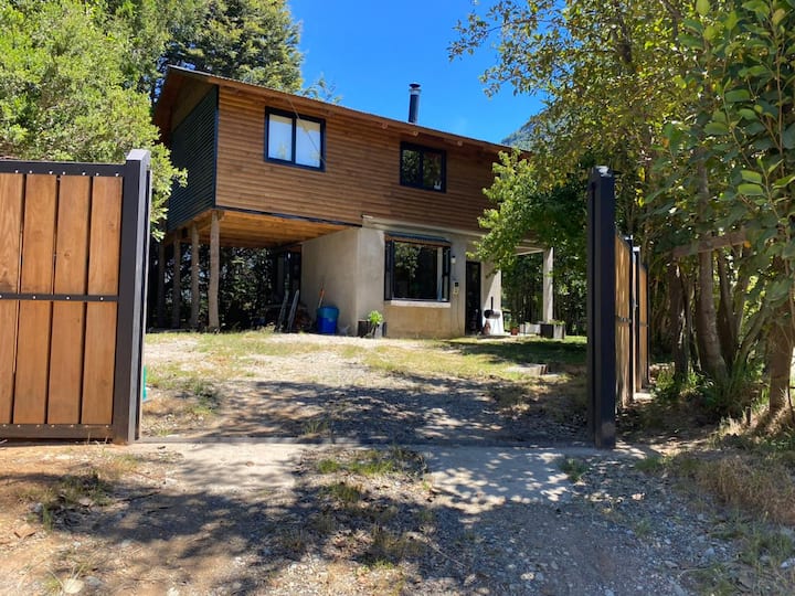 Cabaña De Descanso Cercana Al Río Espolón - Futaleufu