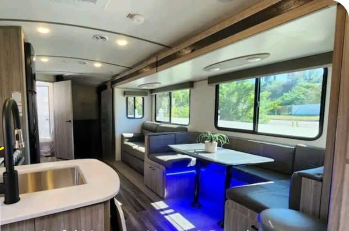 Skyway Camper - St. Petersburg, FL