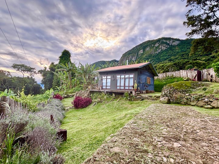 Chale Yoyoma, Vista E Completo Aconchego  P Casais - Brazil