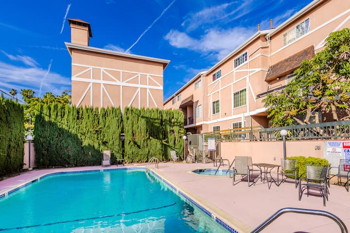 Elegant Studio Oasis, Pool, Parking,near Americana - Chinatown - Los Angeles