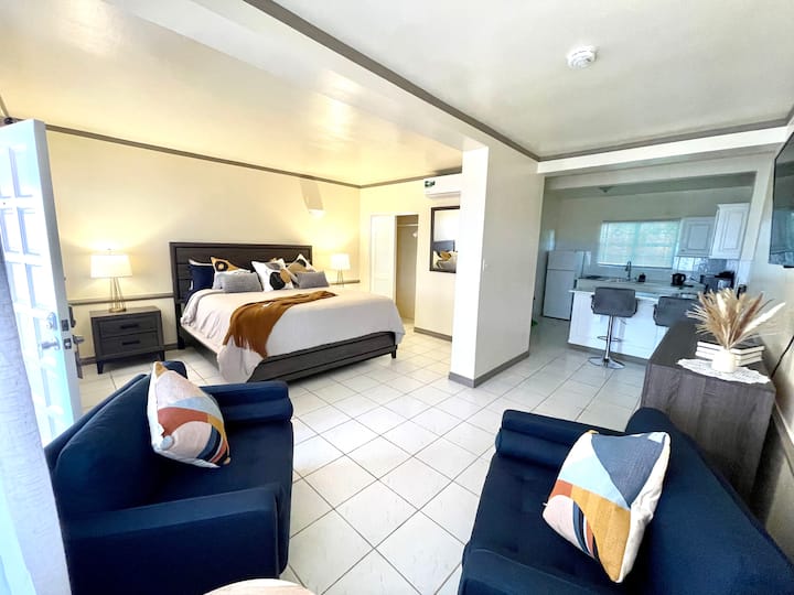 Dove Cove Comfort Suites Beach Apt+suv Rental $45 - Saint John's