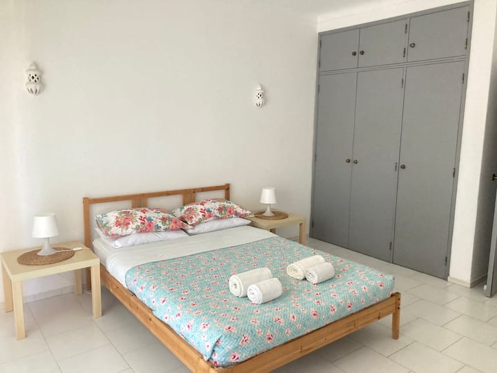 Spacious Flat 2km From The Beach - Albufeira