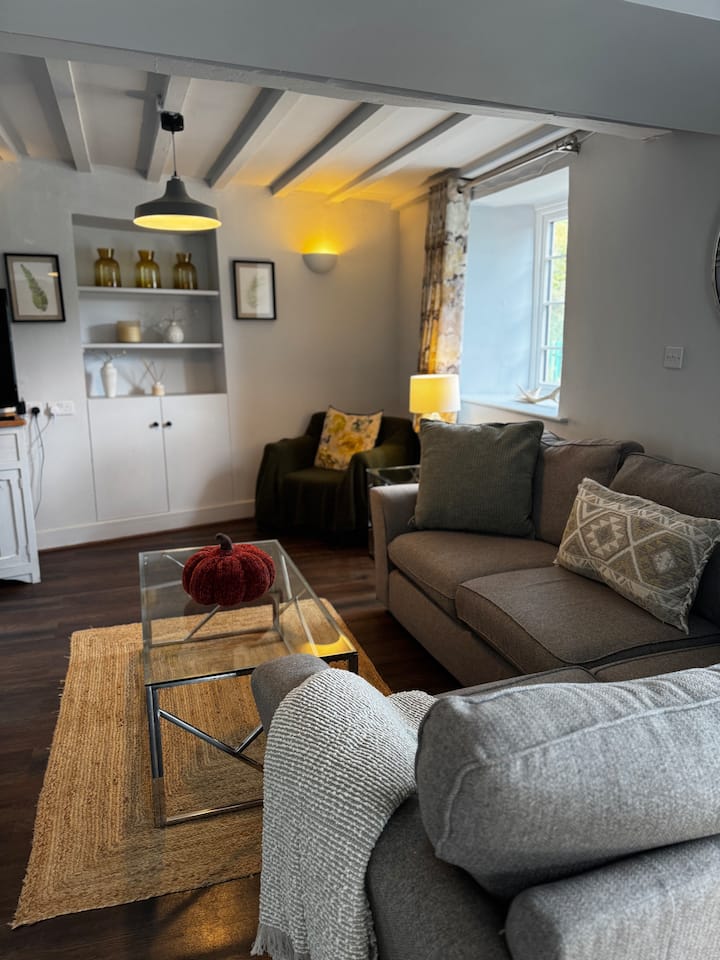 Cotswolds Corner Cottage - Moreton-in-Marsh