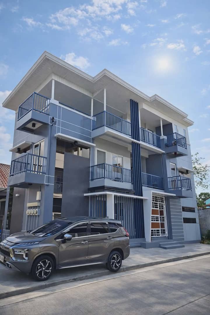Cornerside Apartment - Batac