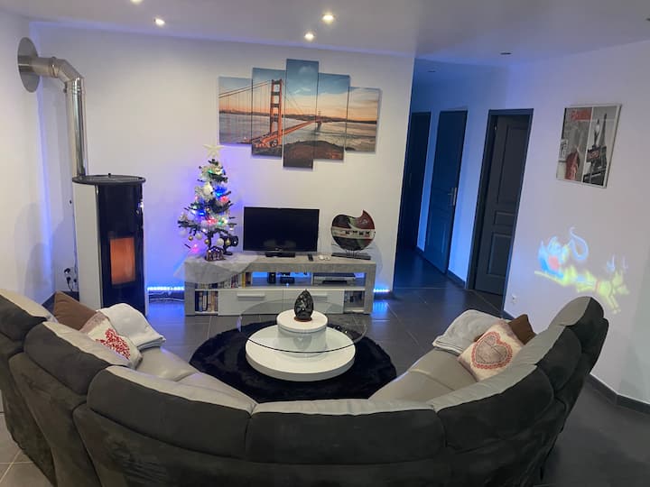 Villa 3 éToiles 7 Personnes ~ Jacuzzi 8 Places - Aubenas