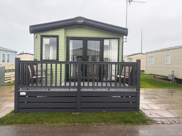 Family Friendly Wifi Balcony - Rhyl