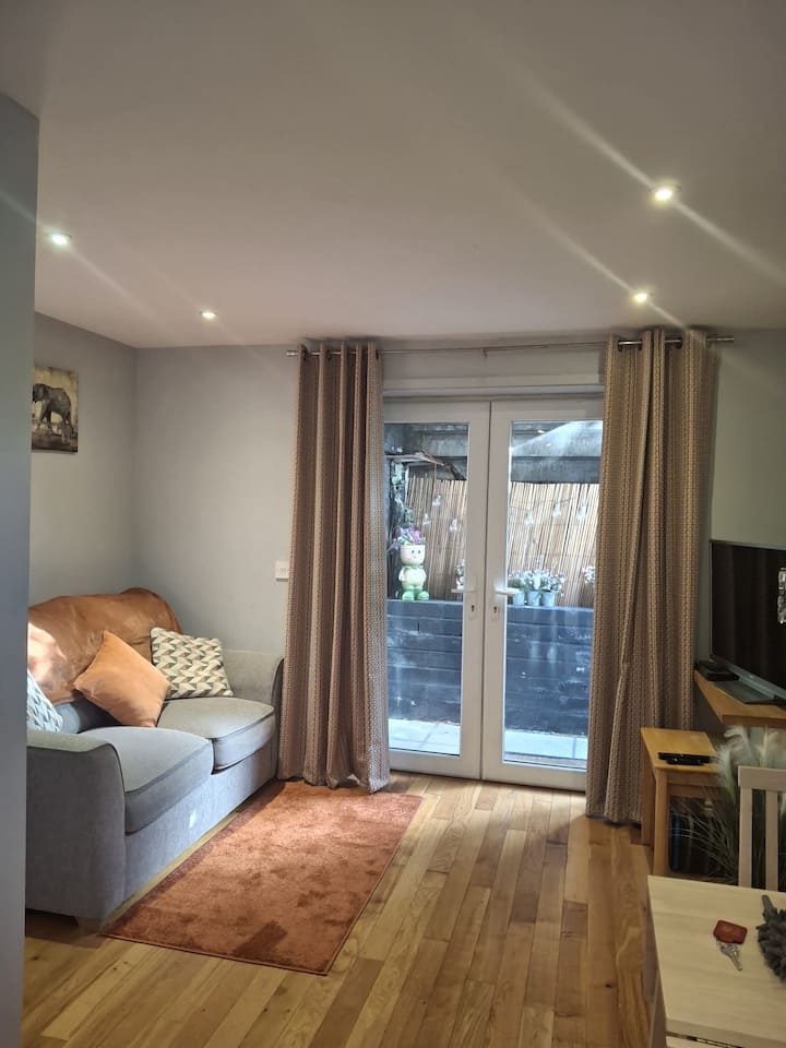 Ground Floor Coastal Apartment - North Wales