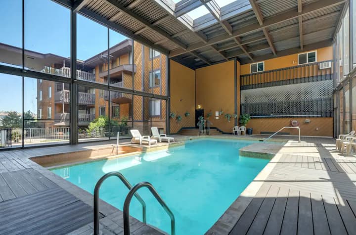 What A Location – In The City Near The Mtn Trails! - Colorado Springs, CO