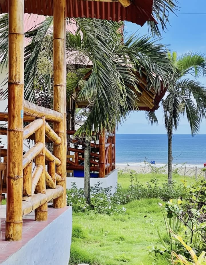 Beach Front Cabana La Punta - Montanita