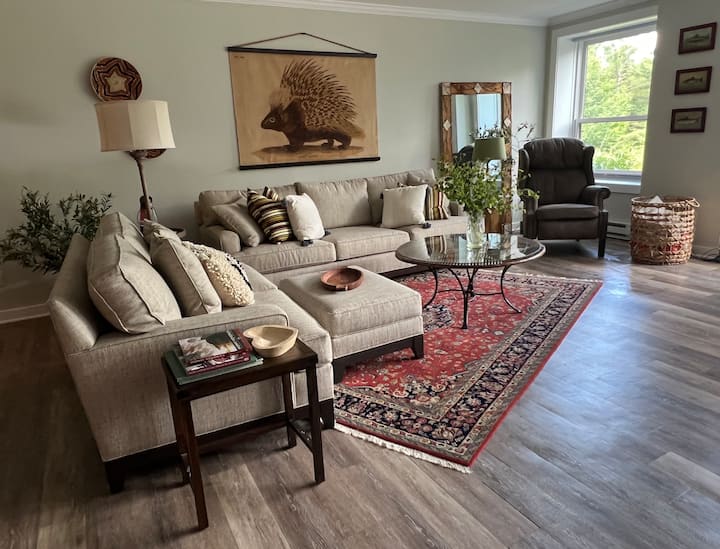 Cherokee "Hide-a" Way - Lake Placid, NY