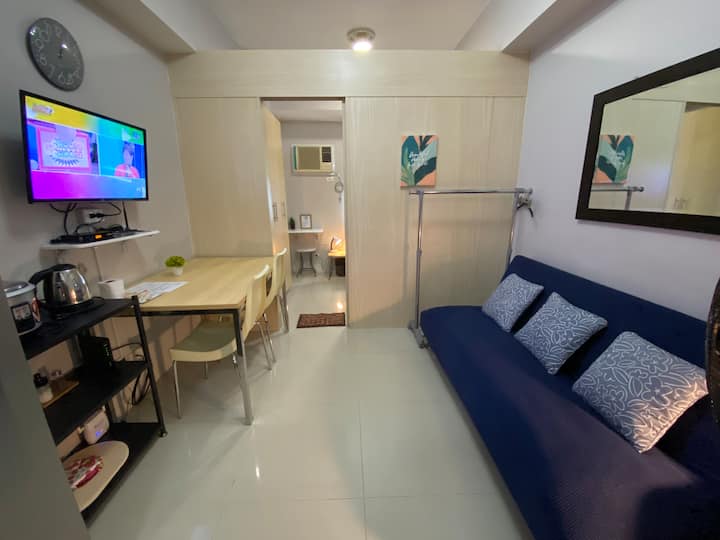 T3 Grass 1-br Condo Beside Sm North Edsa - Quezon City