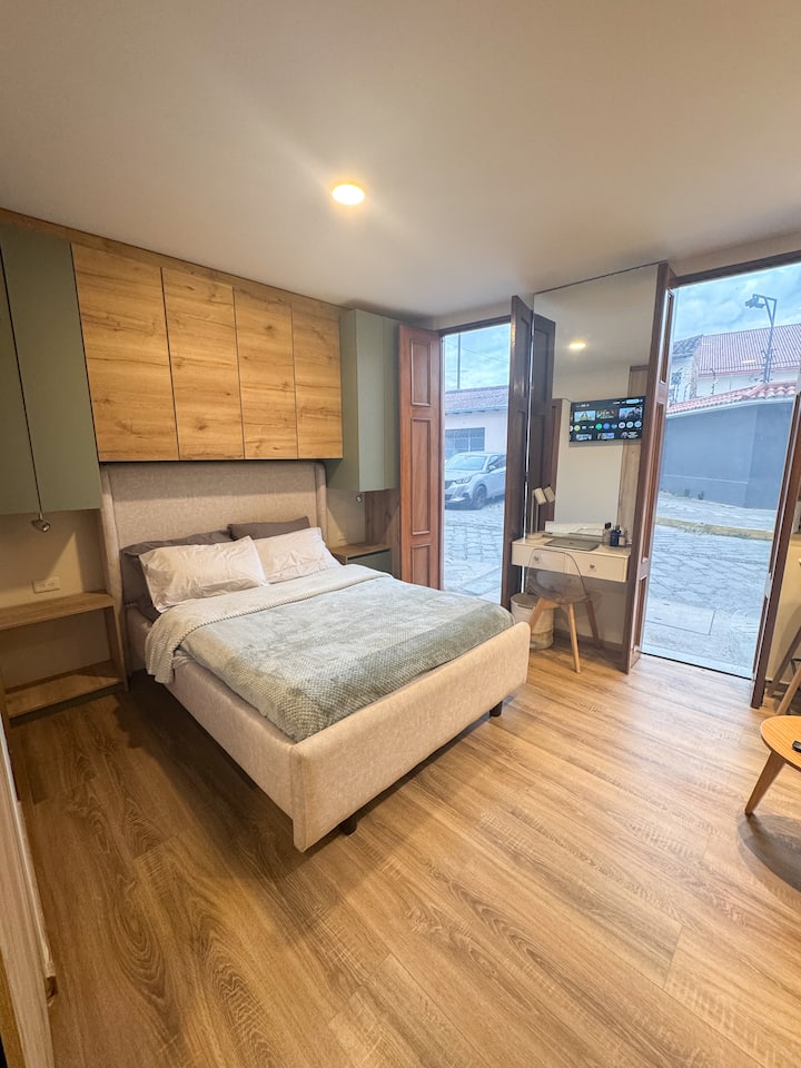 Apart Studio Río Tomebamba | Coworking Moderno - Cuenca