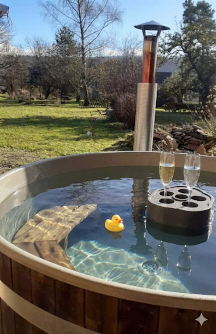 Au Grenier Du Loup Bleu, Loft En Ferme Comtoise - Poligny