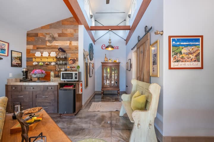 Sonoma Barn-suite, A Slice Of Paradise! - Sonoma, CA
