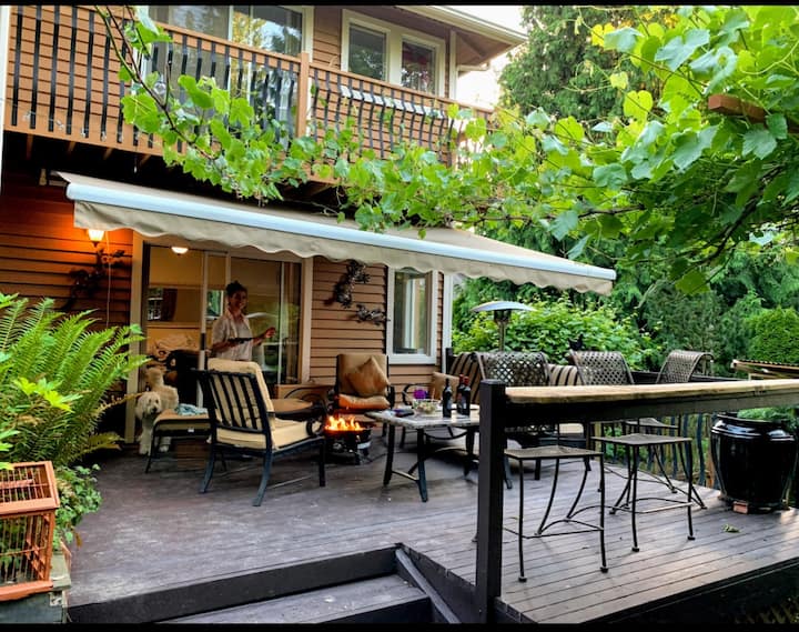 Retreat, Pond, Fire Pit, Zip Line, Bar Deck - Issaquah, WA