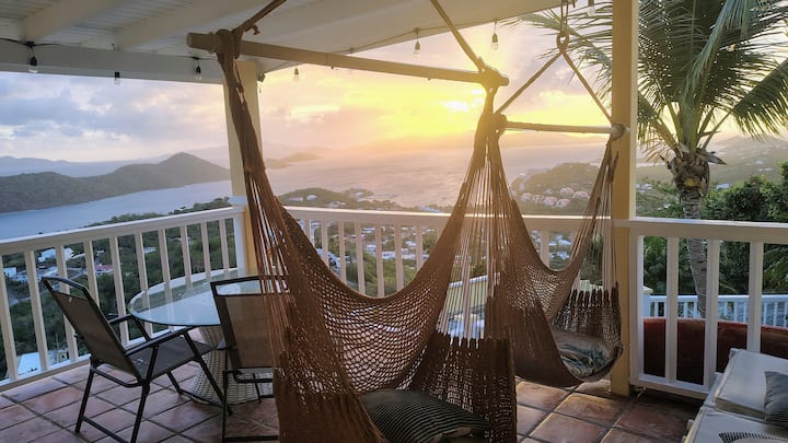 Topfloor Loft, Wow Views! Backup Power, Pool, Deck - Saint Thomas