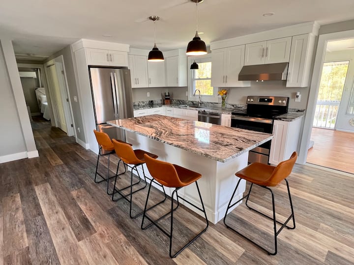 The Sunroom Suite At Mystic- 5 Mins To Attractions - Mystic, CT