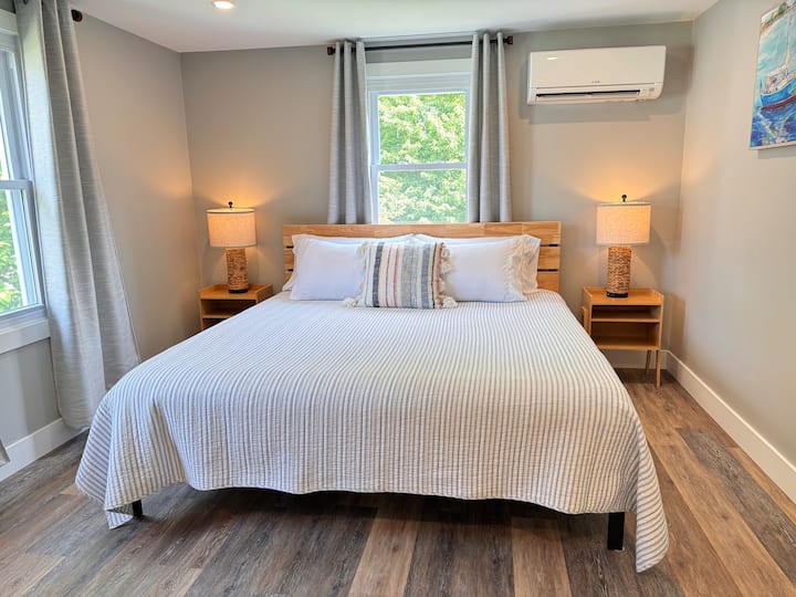 The Sunroom Suite At Mystic- 5 Mins To Attractions - Stonington, CT