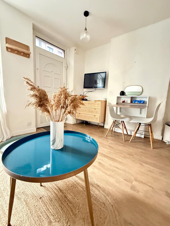 Studio Stationnement Gratuit - Accès Indépendant - Caen