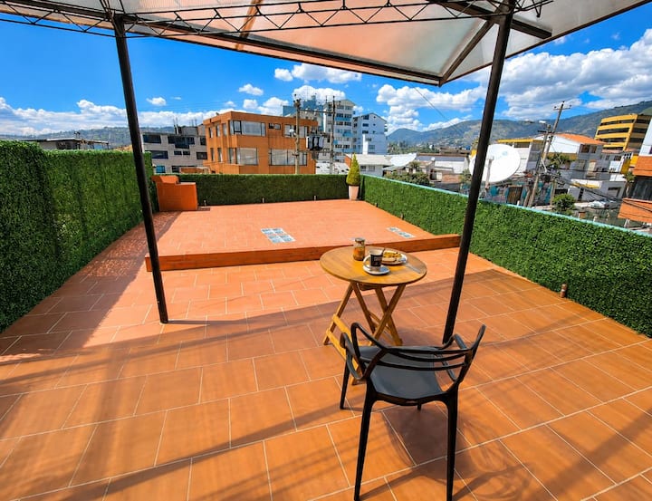 Clean And Security House In Quito's Heart - Quito