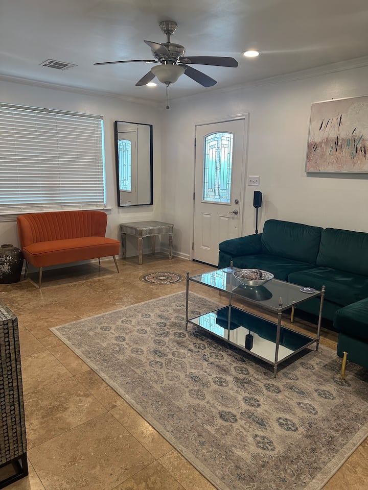 Quiet And Quaint In Lakeview. - Metairie, LA
