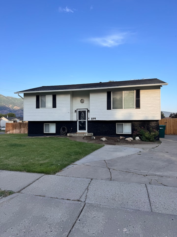 Beautiful Home In Layton - Farmington, UT