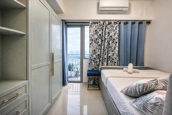 Best City View! Nintendo Switch, Karaoke, Netflix - Quezon City