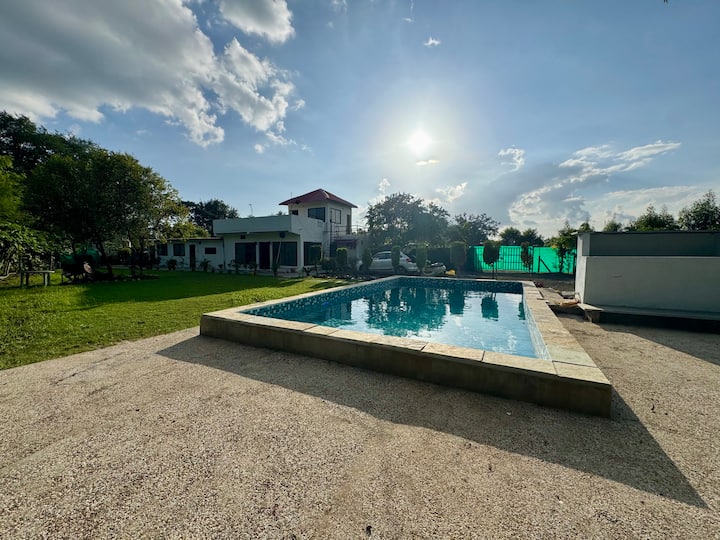 Sheel Farms (Villa With Separate Room For Driver) - Mhow