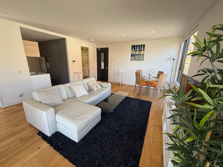 Comfortable At Central Station - Rosebery