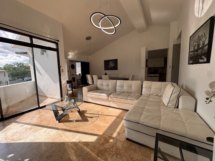 Large Modern W/king Bed Near San Juan Puerto Rico - Levittown