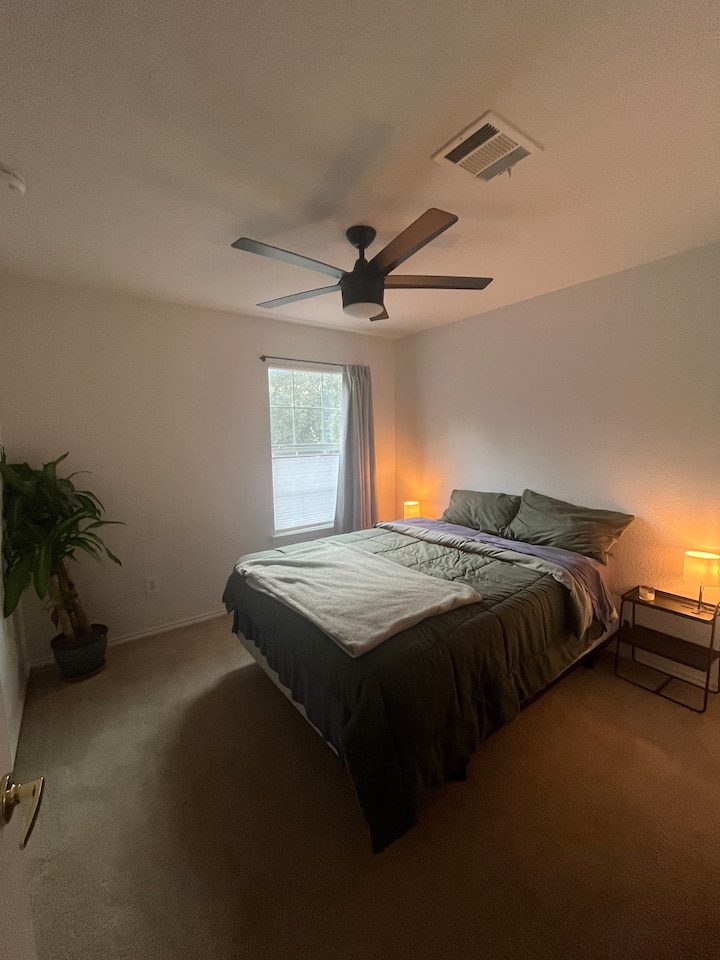 Quiet Private Room Near Downtown - Austin