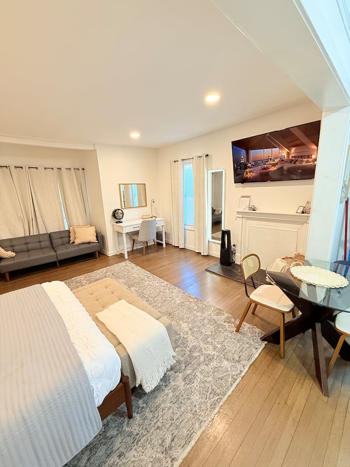 The Hofstra Guest Studio - Reaza Stays - Garden City, NY