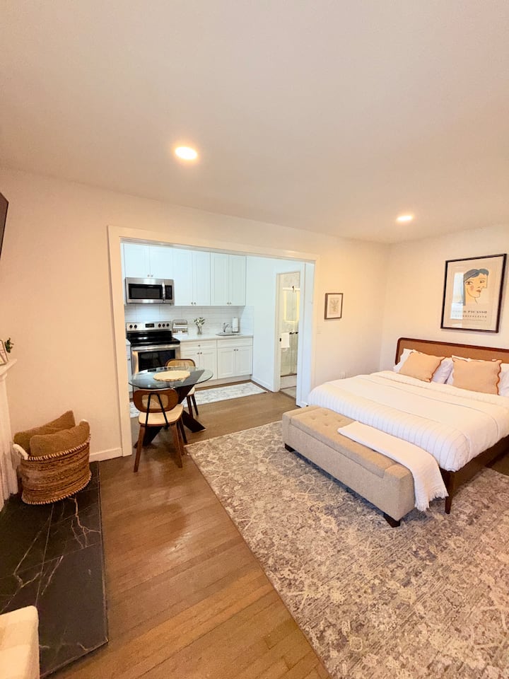 The Hofstra Guest Studio - Near Hofstra - Freeport, NY