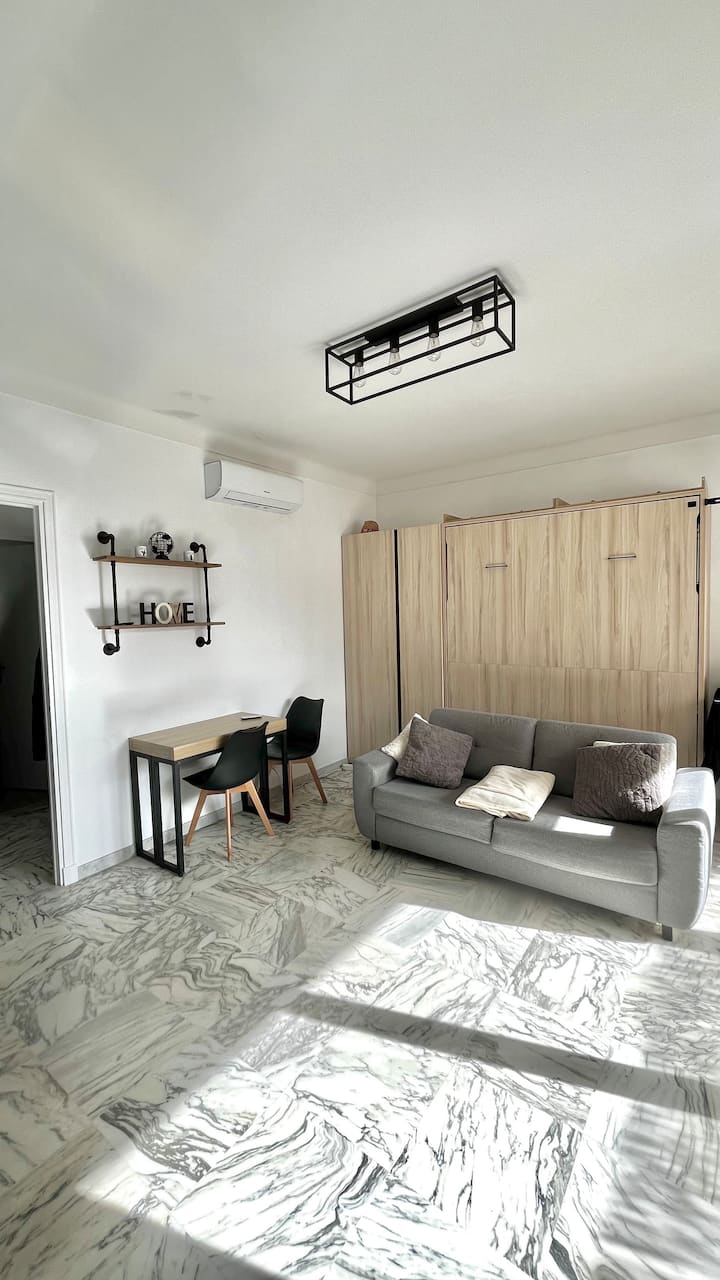 Spacieux Studio Climatisé 35m² – 10 Min Mer & Tram - Nice