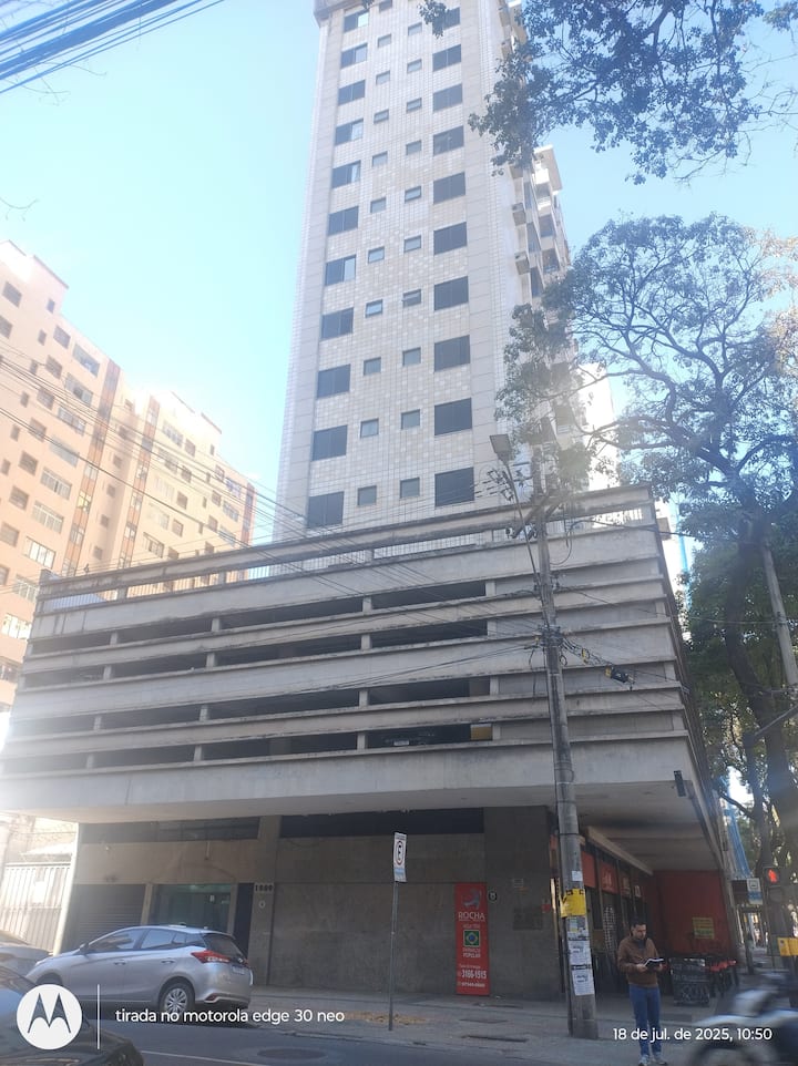 Ap Garagem/ar Condicionado/lourdes/cama King Size. - Belo Horizonte