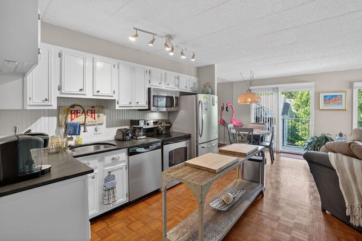 84downtown Rehoboth Beach Condo Parking Clean - Dewey Beach, DE