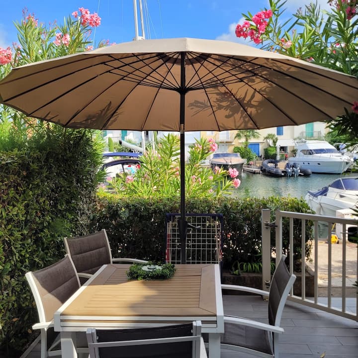 Très Bel Appartement En Marina De Port Grimaud - Gassin