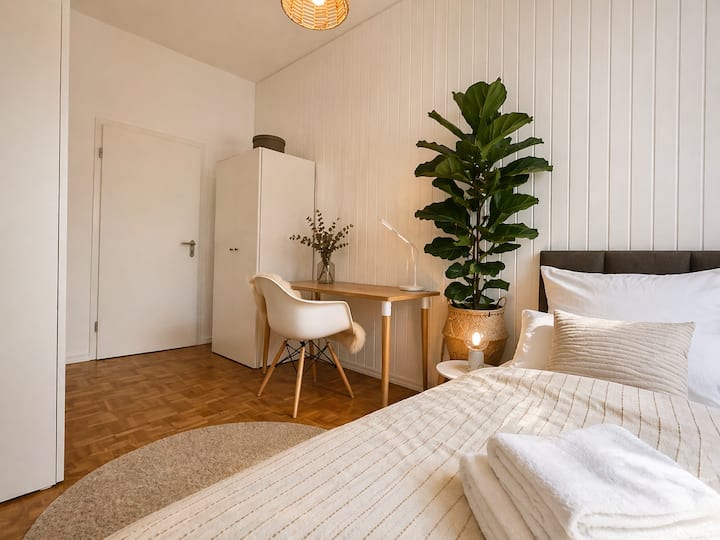 2-zimmer-altbau Mit Balkon, Küche & Arbeitsplatz - Karlsruhe