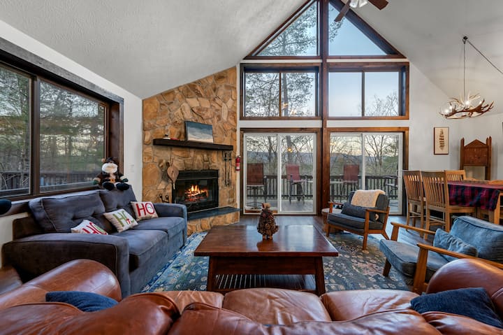 Stoney Lodge | Mtn Views, 4 Decks & Firepit @Bryce - Virginia