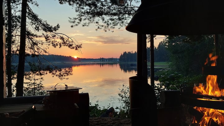 Private Lake Cabin + Sauna & Pier - Hartola